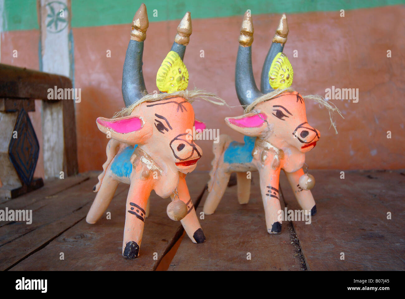 Kokna tribals clay bull toys Stock Photo - Alamy