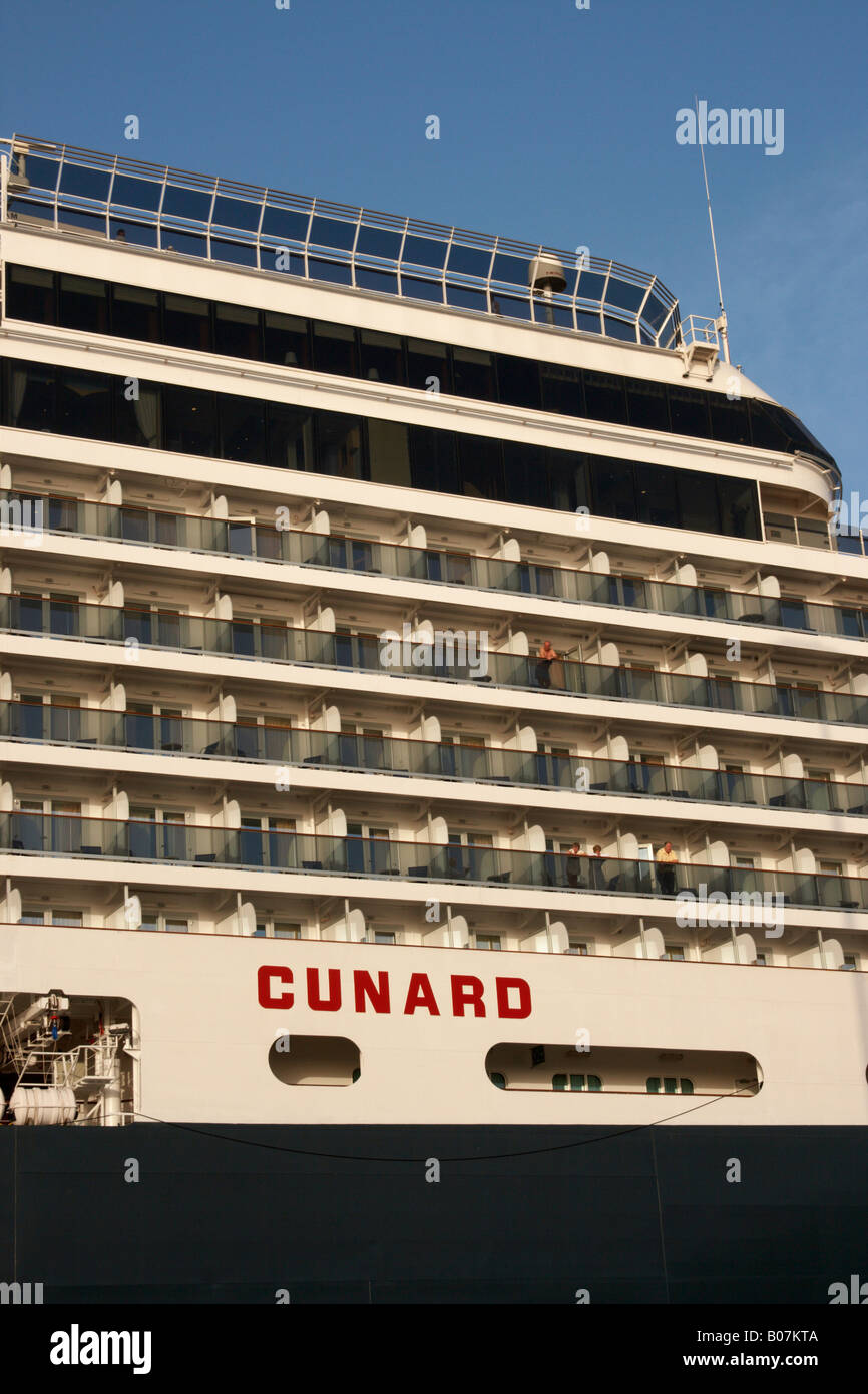 Visiting the canaries hi-res stock photography and images - Alamy