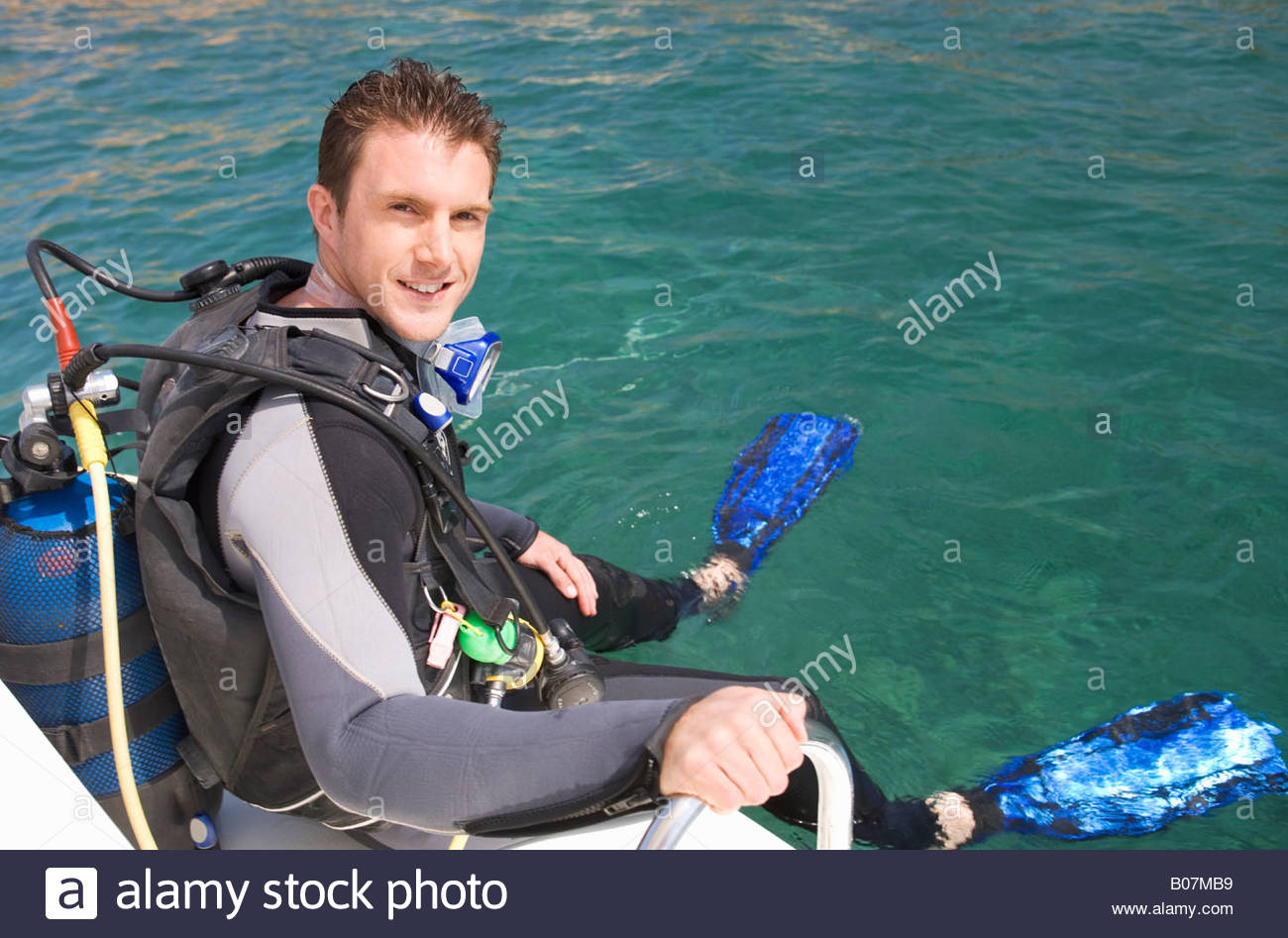 Man Diving Into Ocean Stock Photos & Man Diving Into Ocean Stock Images ...
