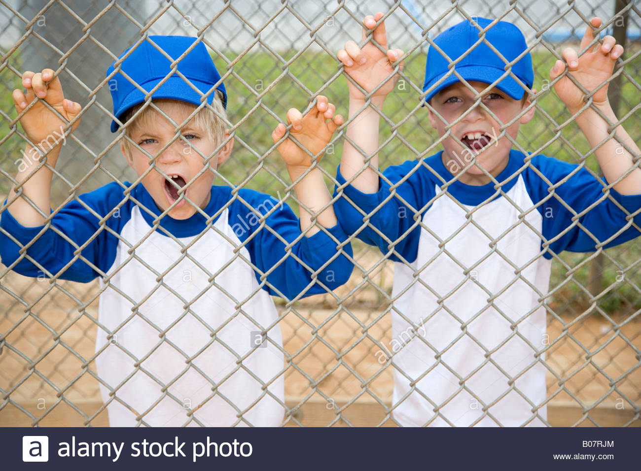 Children Behind Fence Stock Photos & Children Behind Fence Stock Images ...