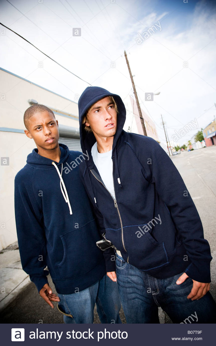 Hooded Street Gang Stock Photos & Hooded Street Gang Stock Images - Alamy