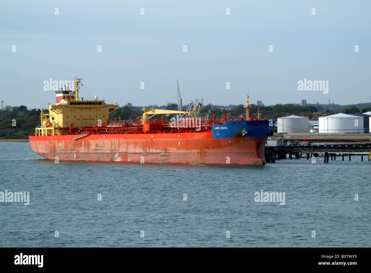 Bp tanker hi-res stock photography and images - Alamy