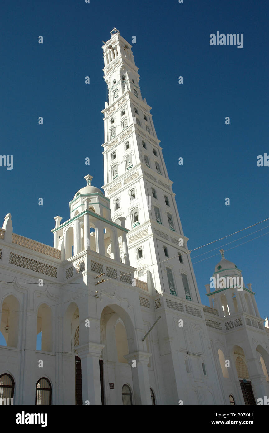 The Al-Mihdar mosque in Tarim in Yemen's Hadhramawt region boasts an ...