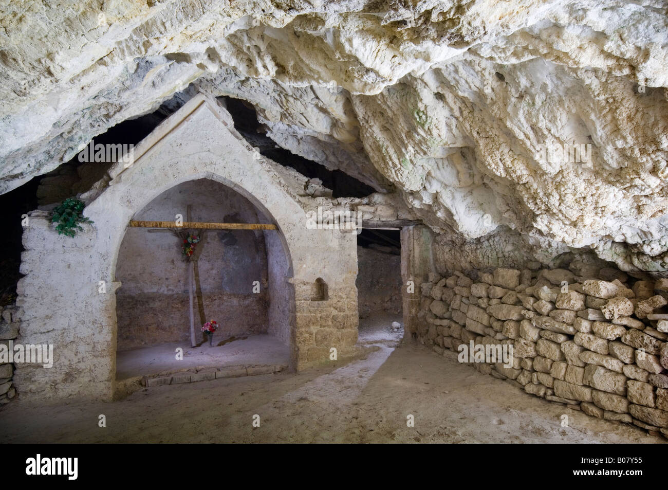 The ancient hermitage called "the friar's cave" in the Fiastrone river ...