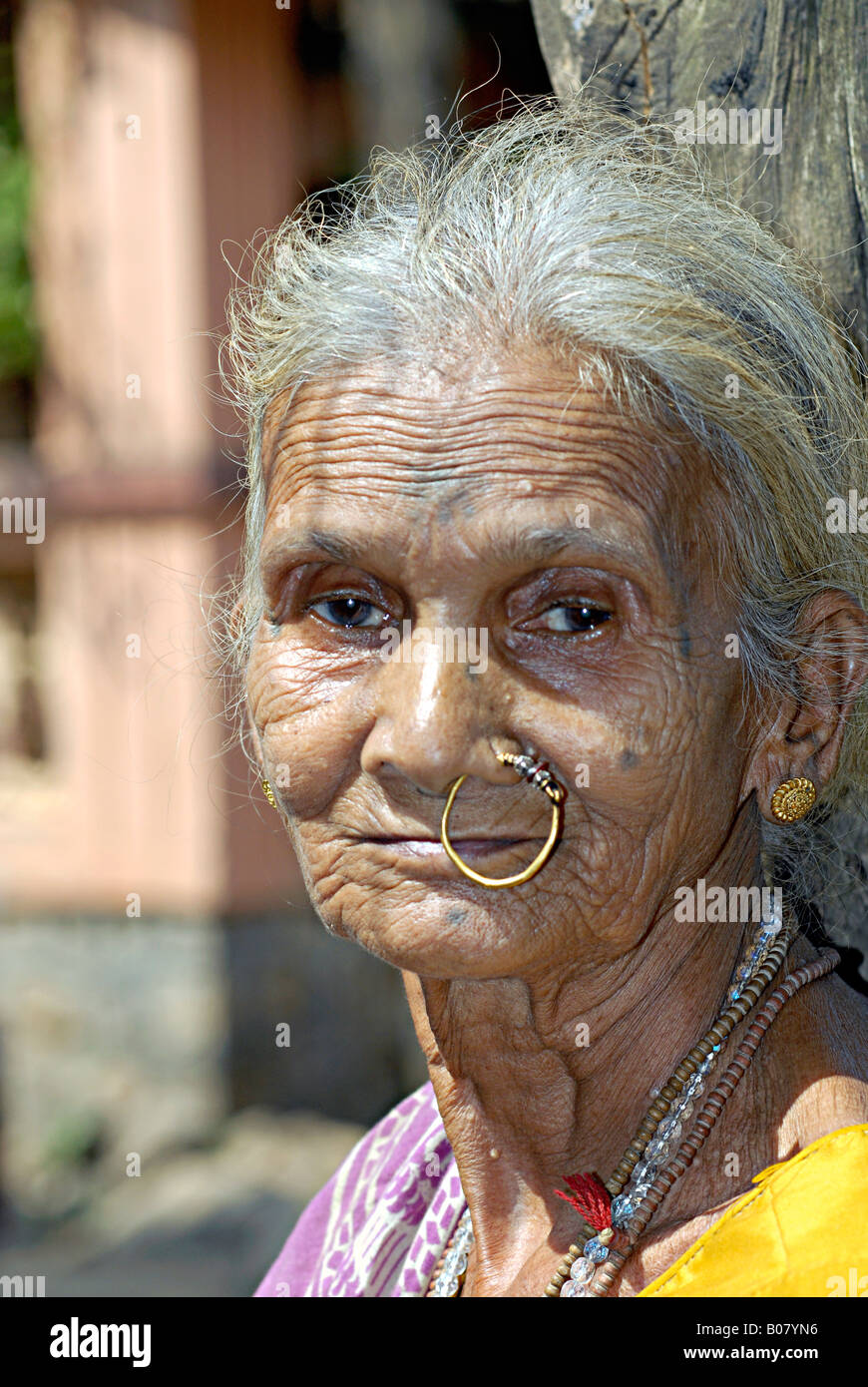 Aboriginal woman elder hi-res stock photography and images - Alamy