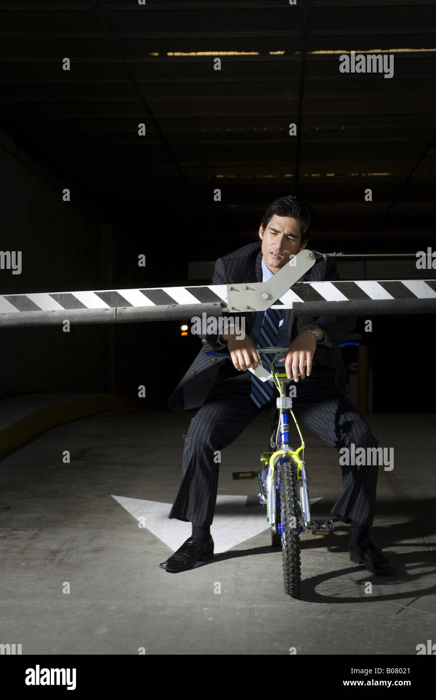 Lean in barrier hi-res stock photography and images - Alamy