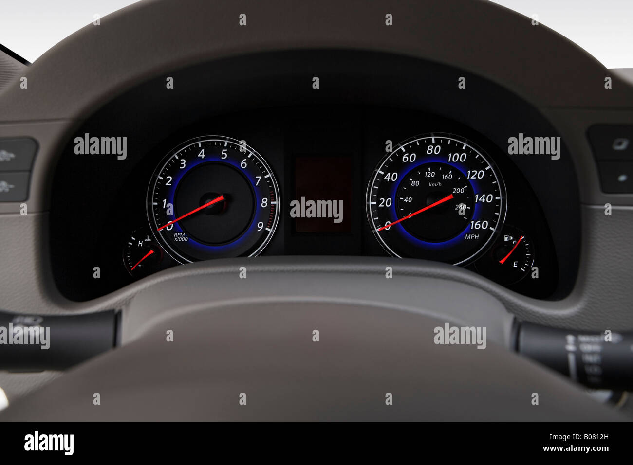 2008 Infiniti G Coupe G37 Journey in White - Speedometer/tachometer ...