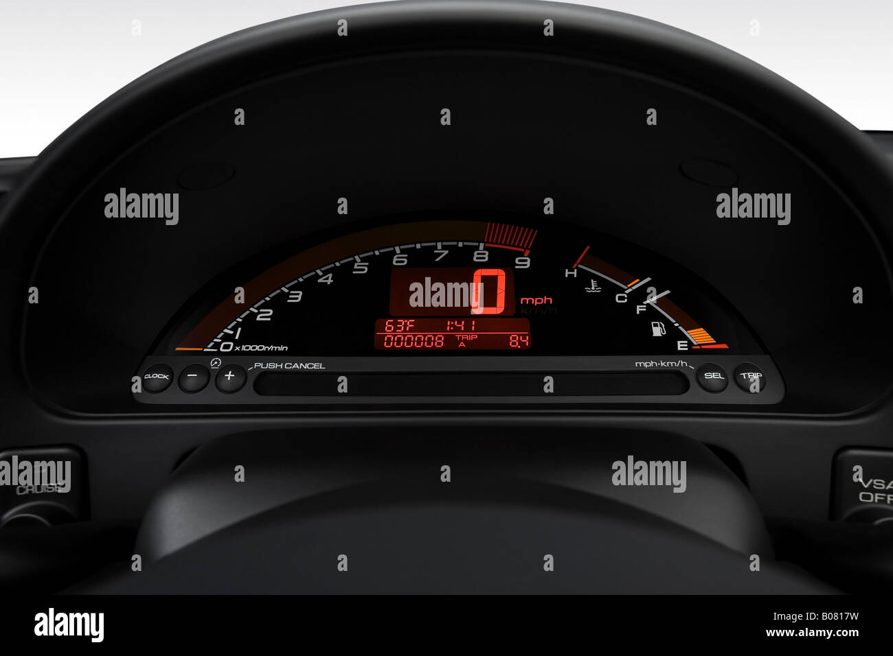 2008 Honda S2000 in White - Speedometer/tachometer Stock Photo - Alamy
