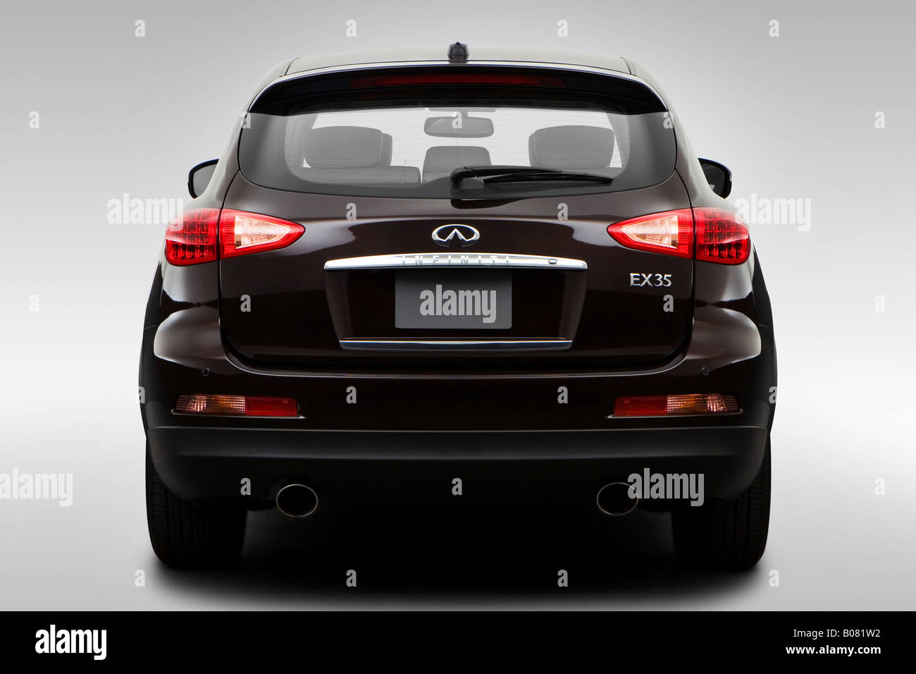 2008 Infiniti EX EX35 Journey in Black - Low/Wide Rear Stock Photo - Alamy