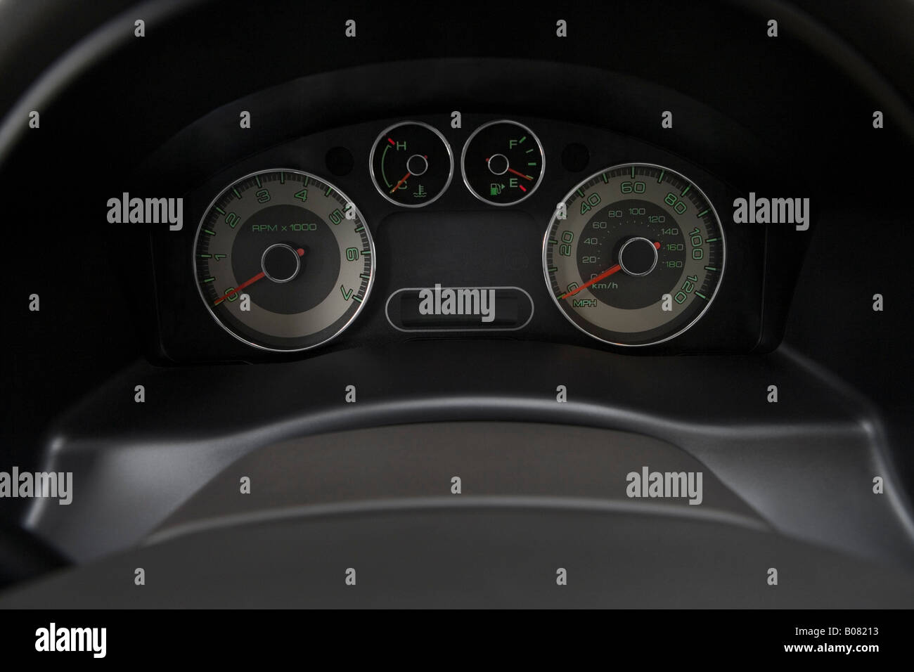 2008 Ford Taurus X Eddie Bauer in White - Speedometer/tachometer Stock ...