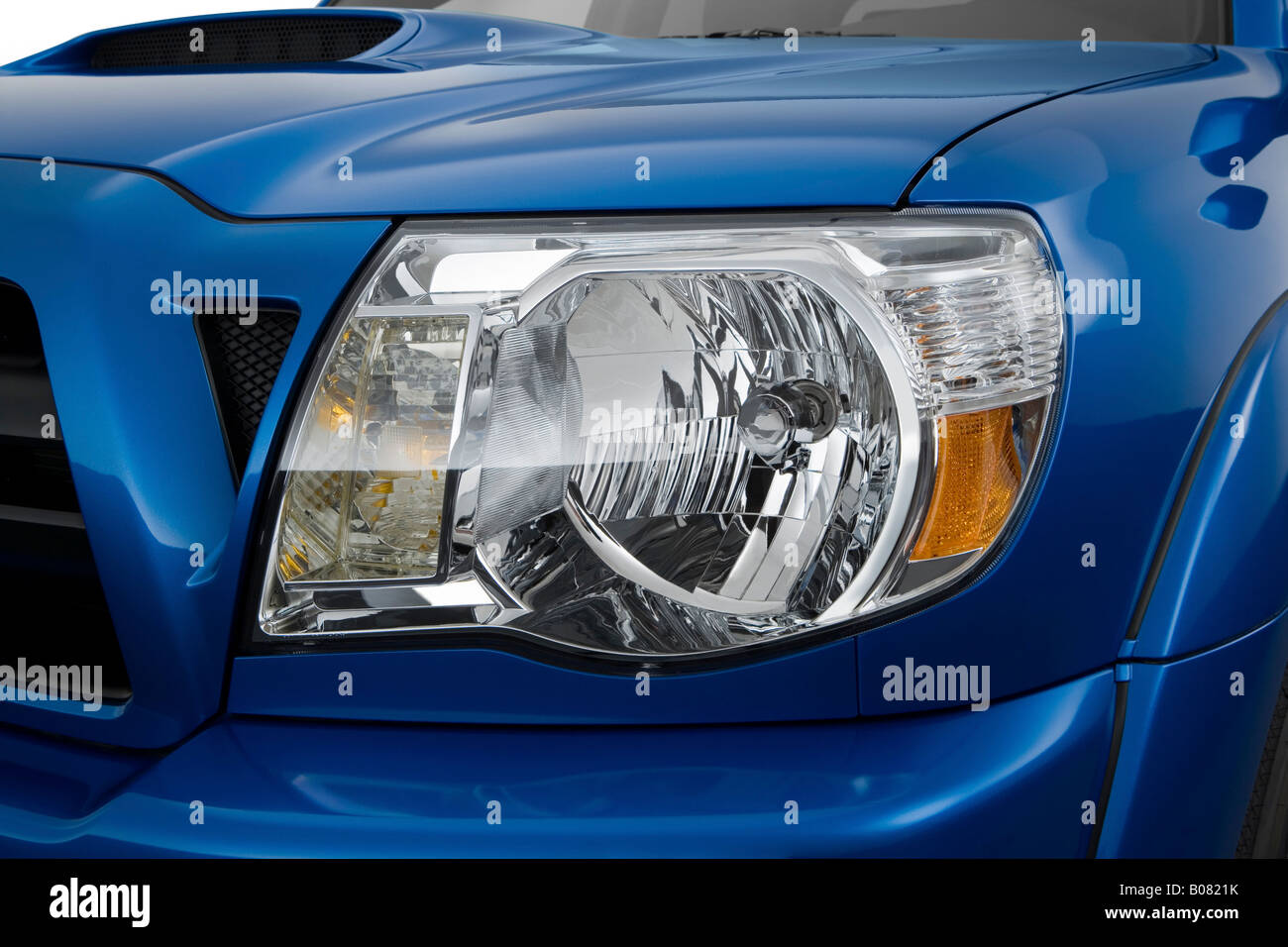 2008 Toyota Tacoma Prerunner in Blue - Headlight Stock Photo - Alamy