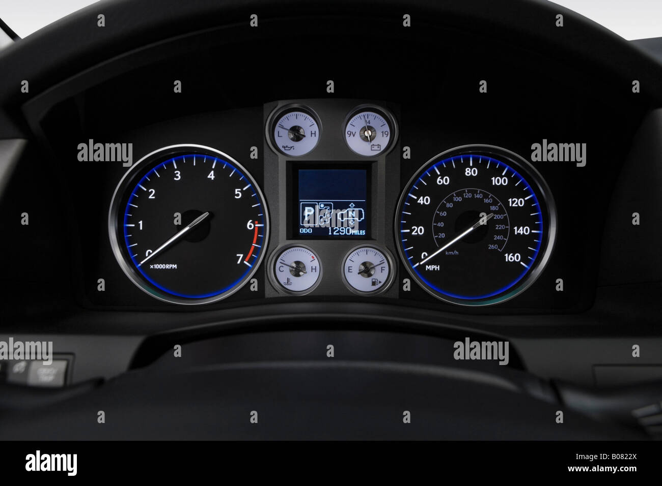 2008 Lexus LX LX570 in - Speedometer/tachometer Stock Photo - Alamy
