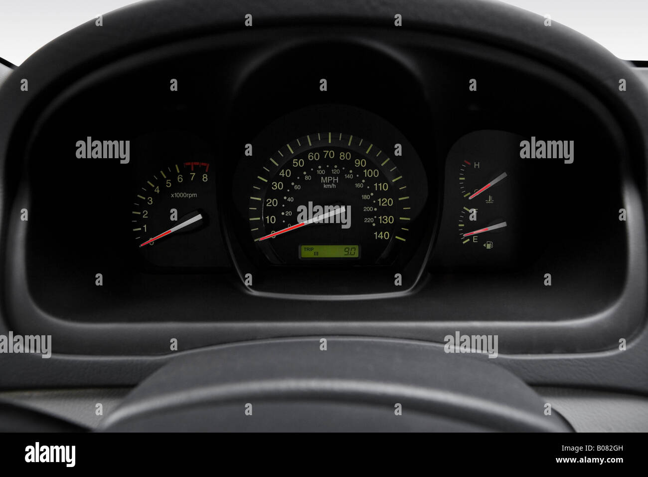 2008 Kia Spectra LX in Blue - Speedometer/tachometer Stock Photo - Alamy