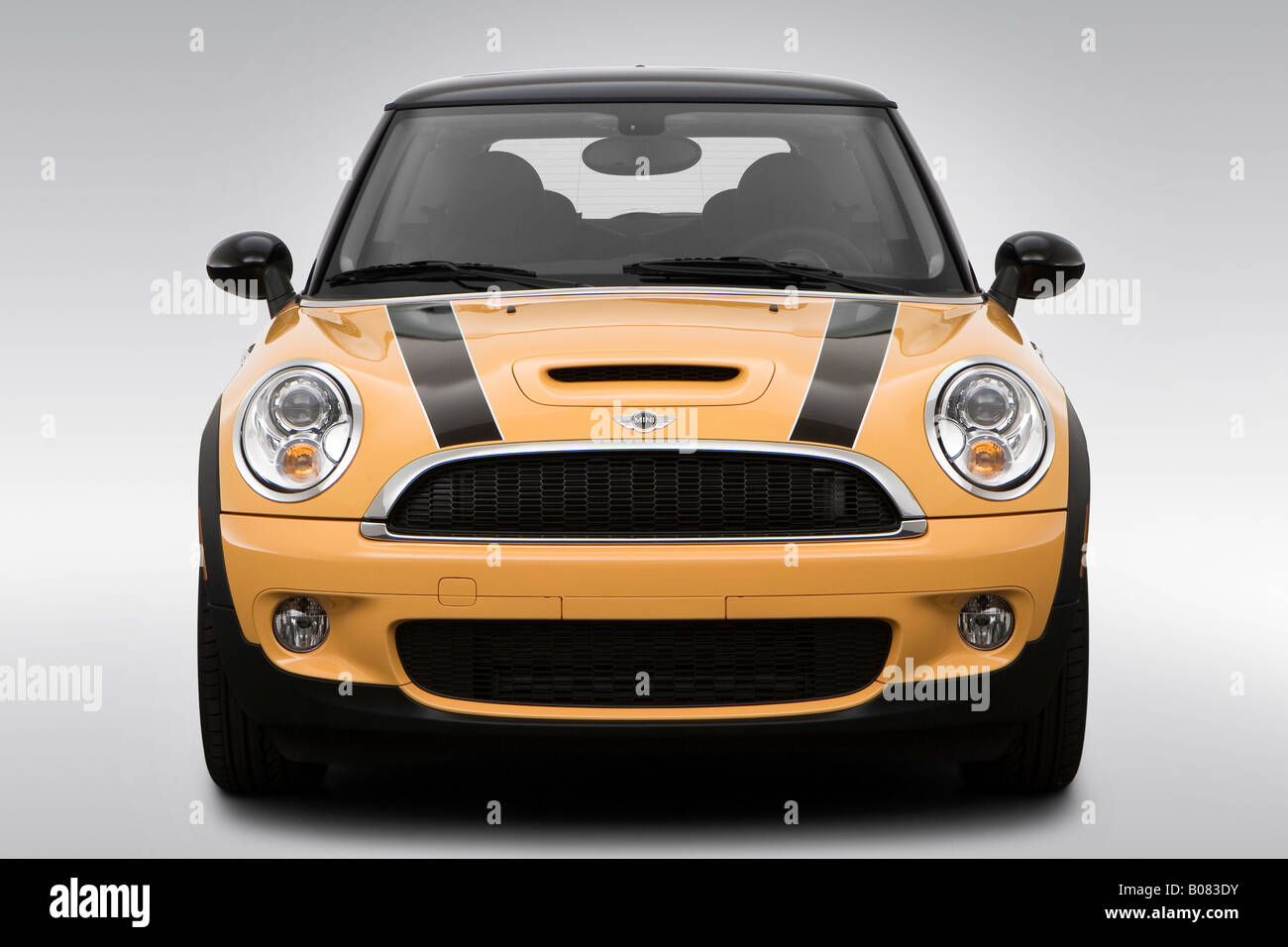 Mini cooper s 2008 hi-res stock photography and images - Alamy