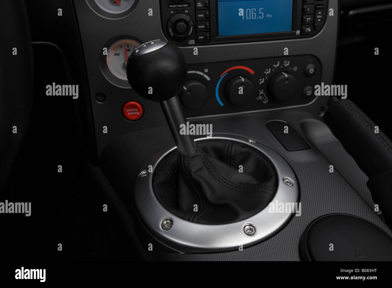 2008 Dodge Viper SRT-10 Roadster in Red - Gear shifter/center console ...