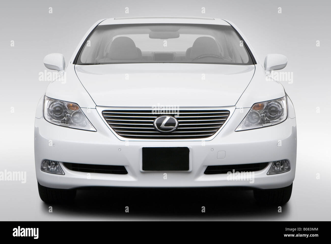 2008 Lexus LS LS460L in White - Low/Wide Front Stock Photo - Alamy