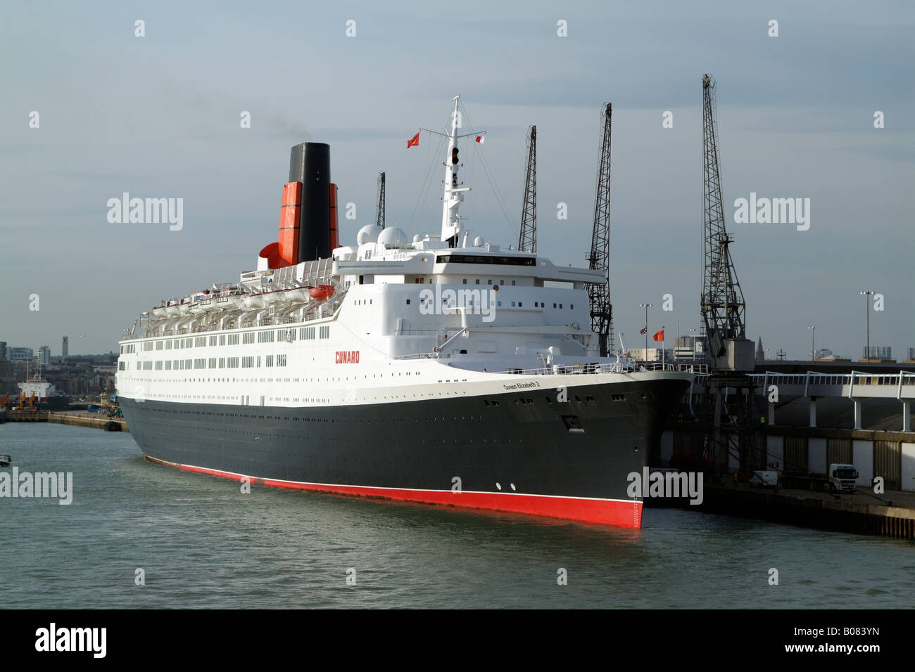 QE2 Queen Elizabeth 2 Cunard Cruise ship Southampton before final ...