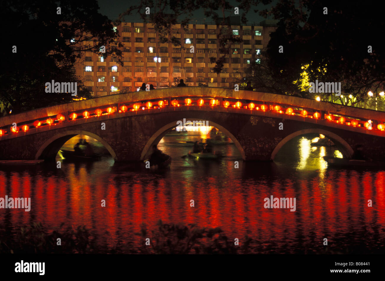 Bridge Over Lake At Night Taichung Park Taiwan Stock Photo - Alamy