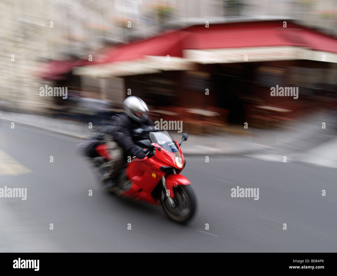 Driving through paris hi-res stock photography and images - Alamy