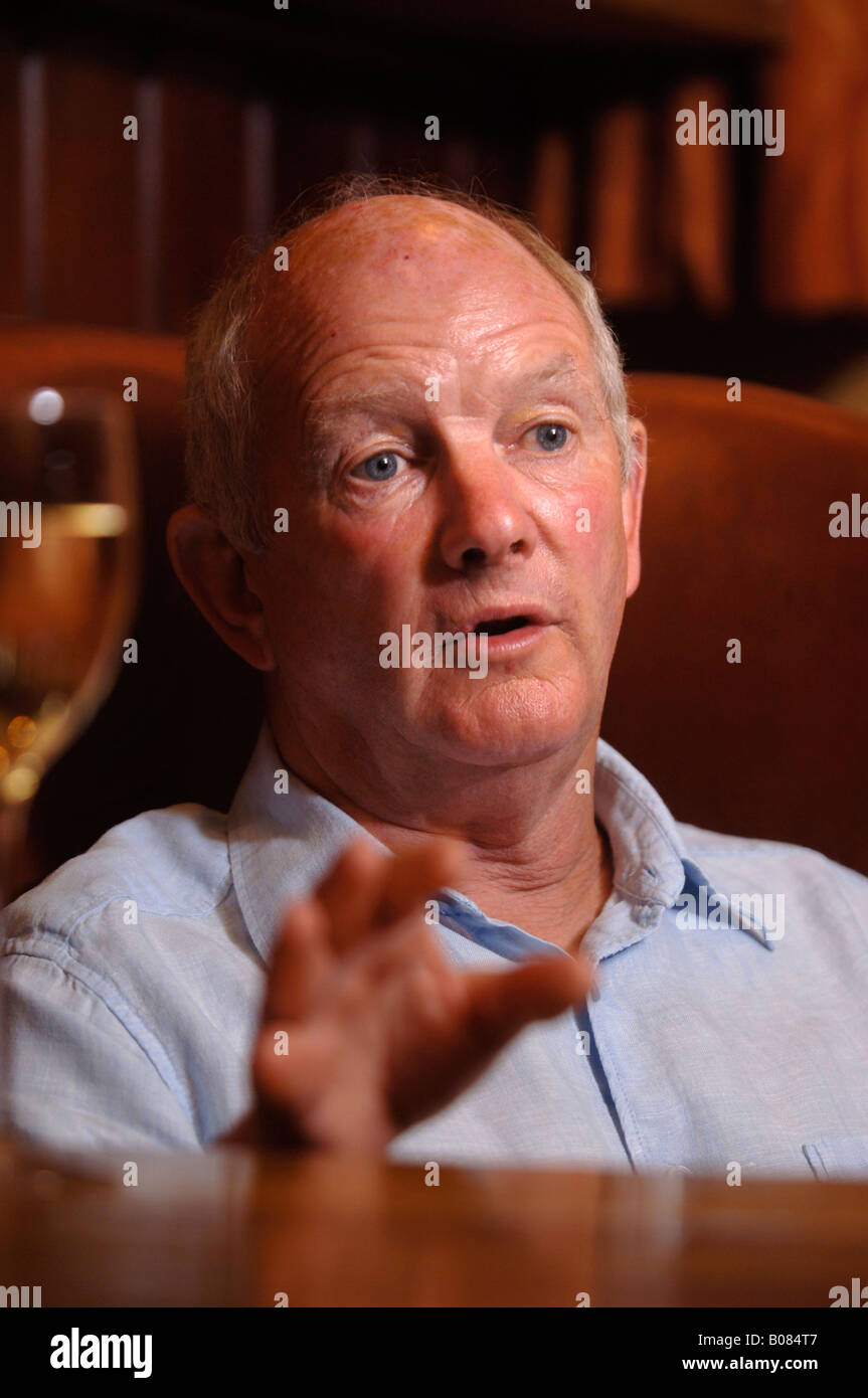 THEN AUG 2007 ENGLAND RUGBY UNION COACH BRIAN ASHTON PICTURED BEFORE ...