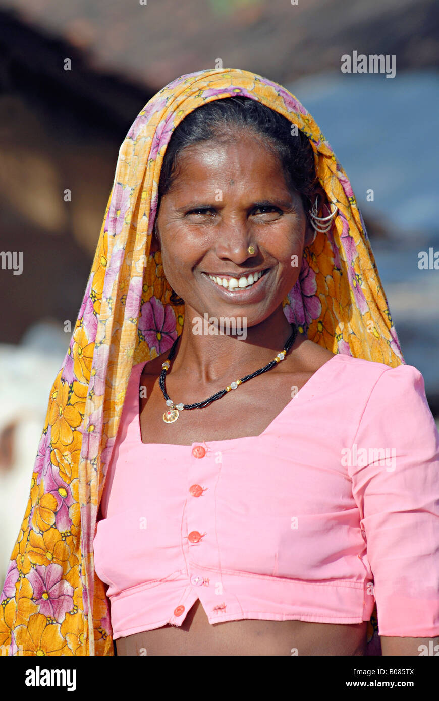 Bheel woman hi-res stock photography and images - Alamy