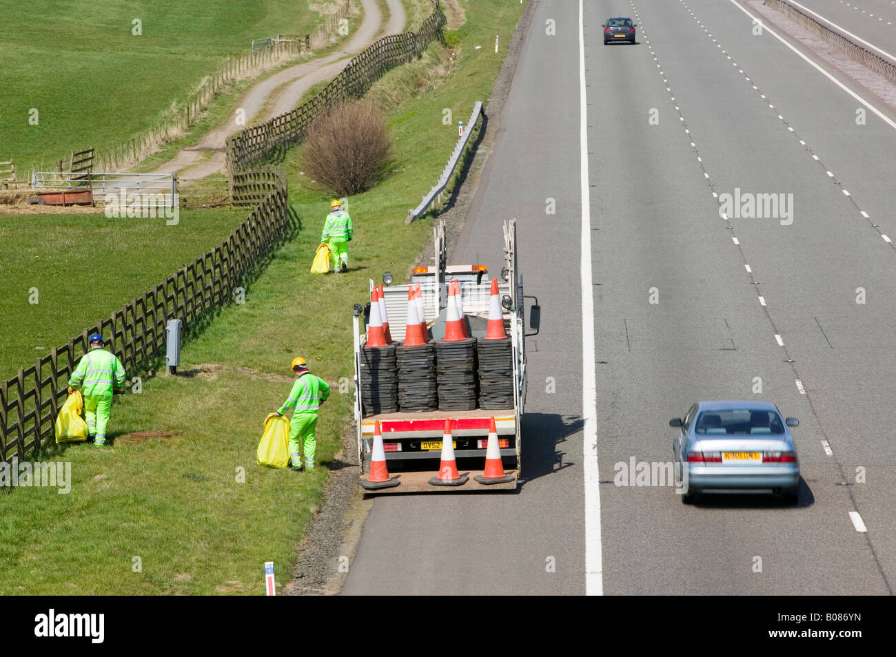 Motorway litter scotland hi-res stock photography and images - Alamy