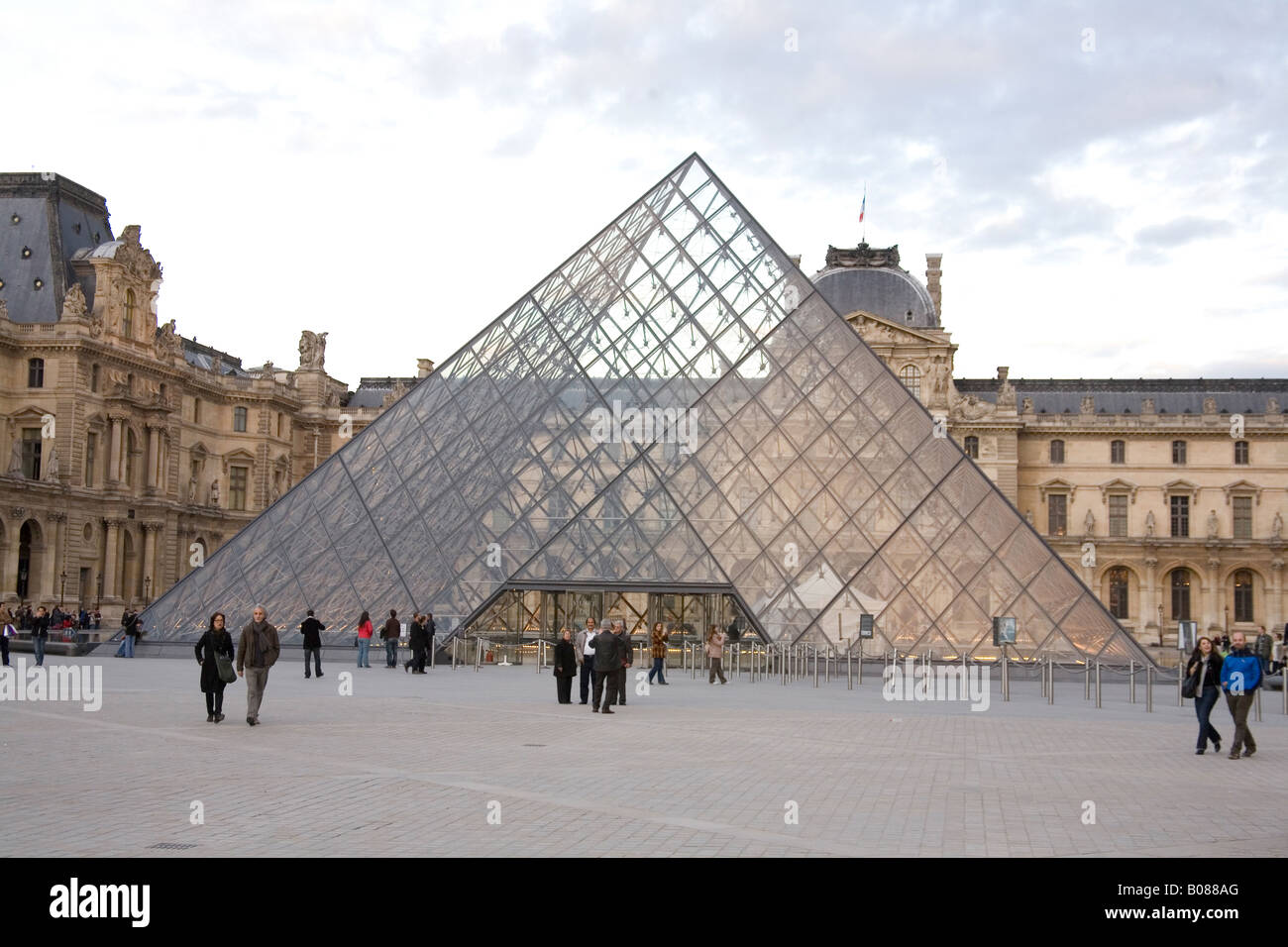 Museum du Louvre courtyard and the glass pyramid Paris France Stock ...