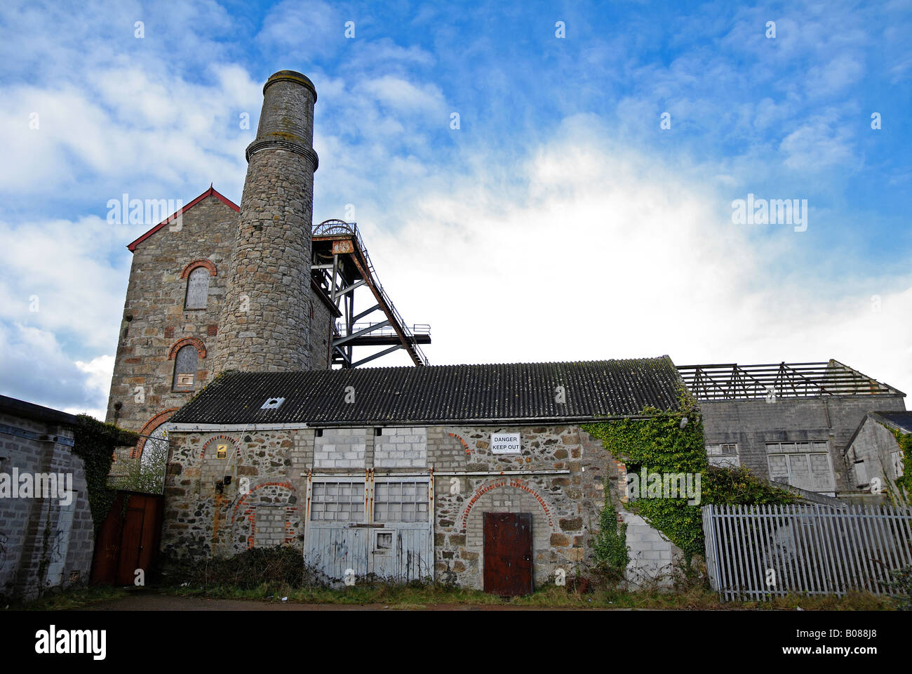 Mine closure hi-res stock photography and images - Alamy