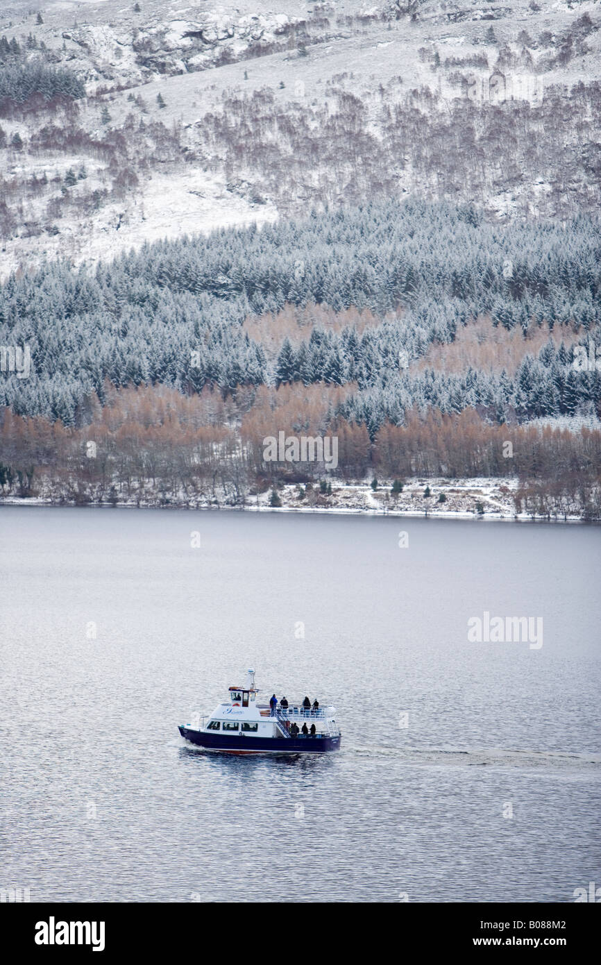 Loch ness tour boat hi-res stock photography and images - Alamy