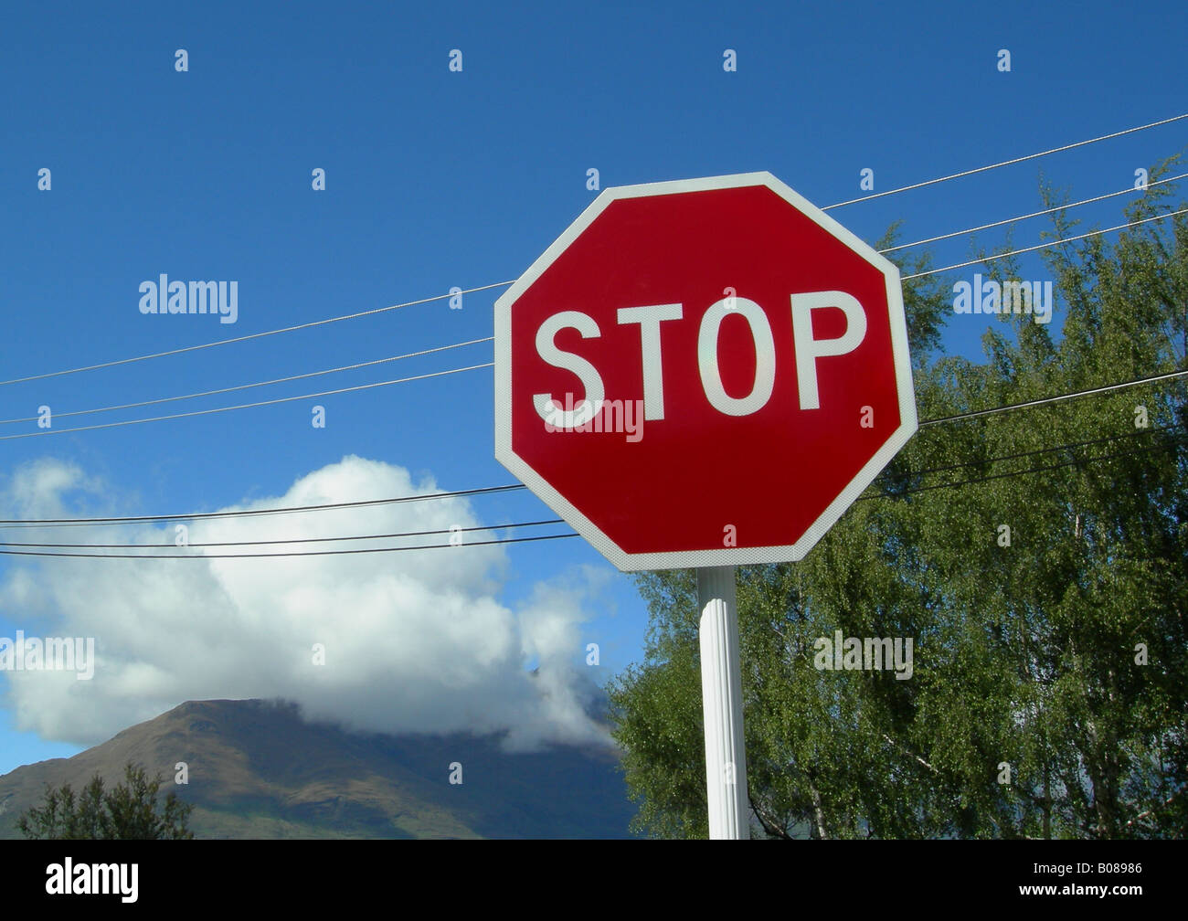 Stop sign Queenstown New Zealand Stock Photo - Alamy