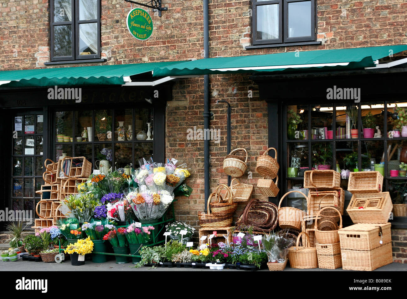 Yaxley hi-res stock photography and images - Alamy