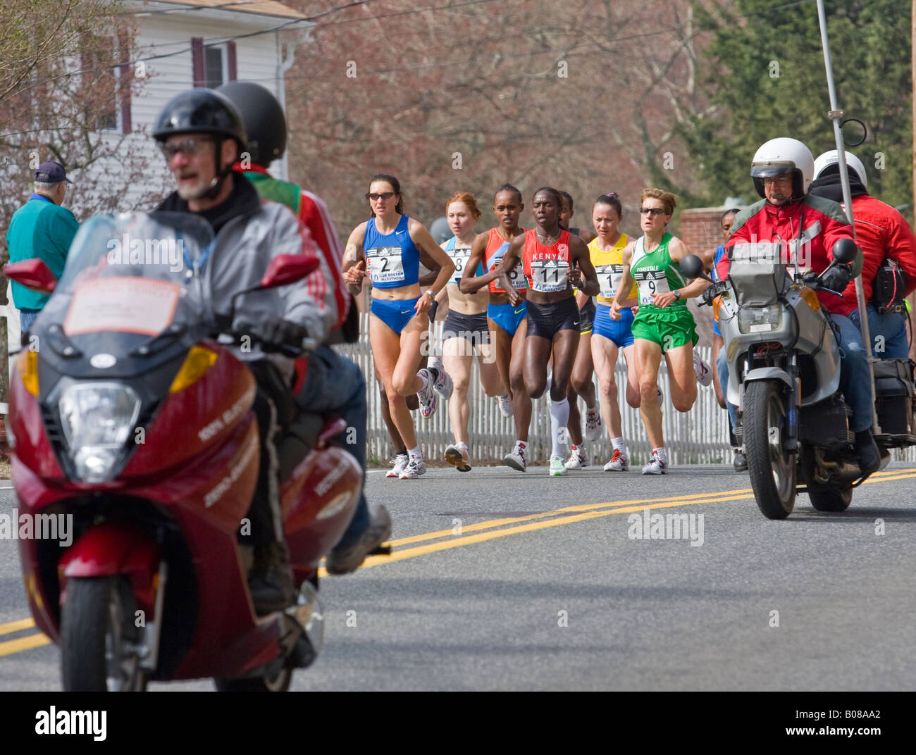 Elite female marathon runners at Boston Marathon 2008 4th km Stock ...