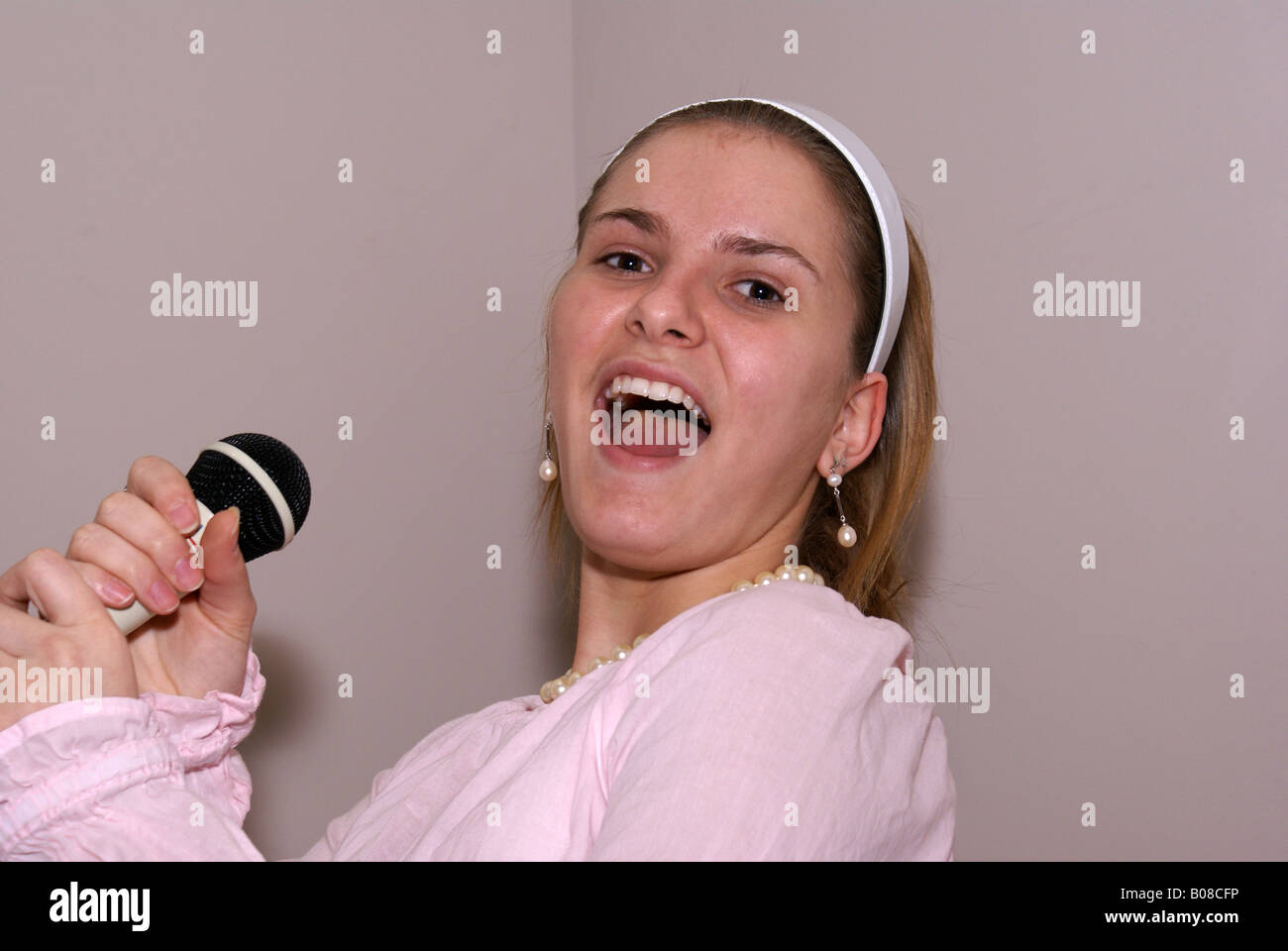 Outgoing sound hi-res stock photography and images - Alamy