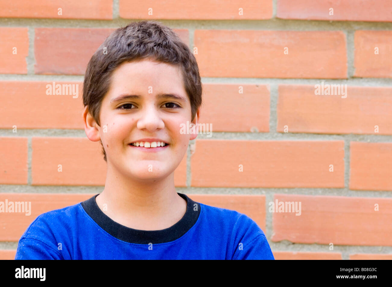 Portrait headshot hispanic latino teen hi-res stock photography and ...