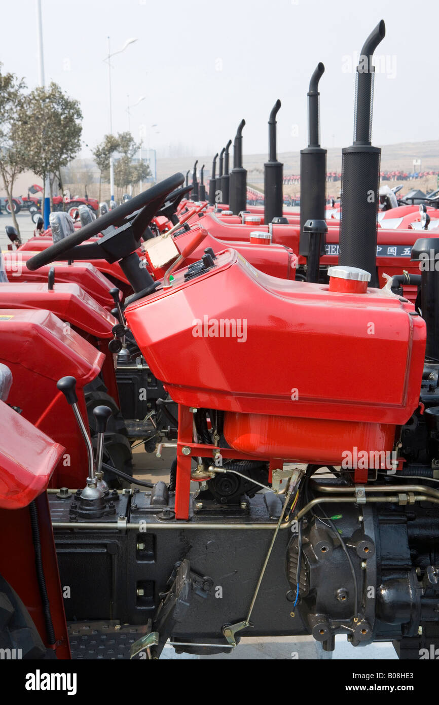 Chinese tractor tractors hi-res stock photography and images - Alamy