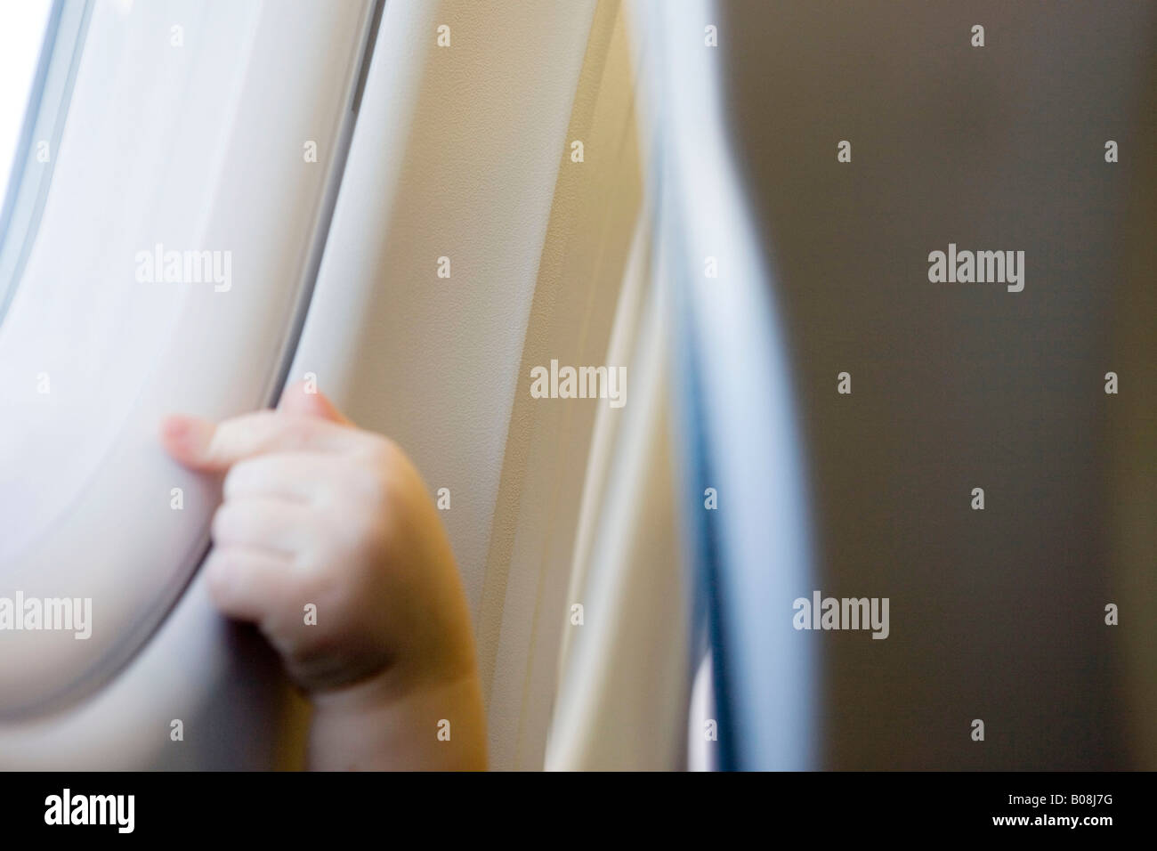 Airplane pointing up hi-res stock photography and images - Alamy