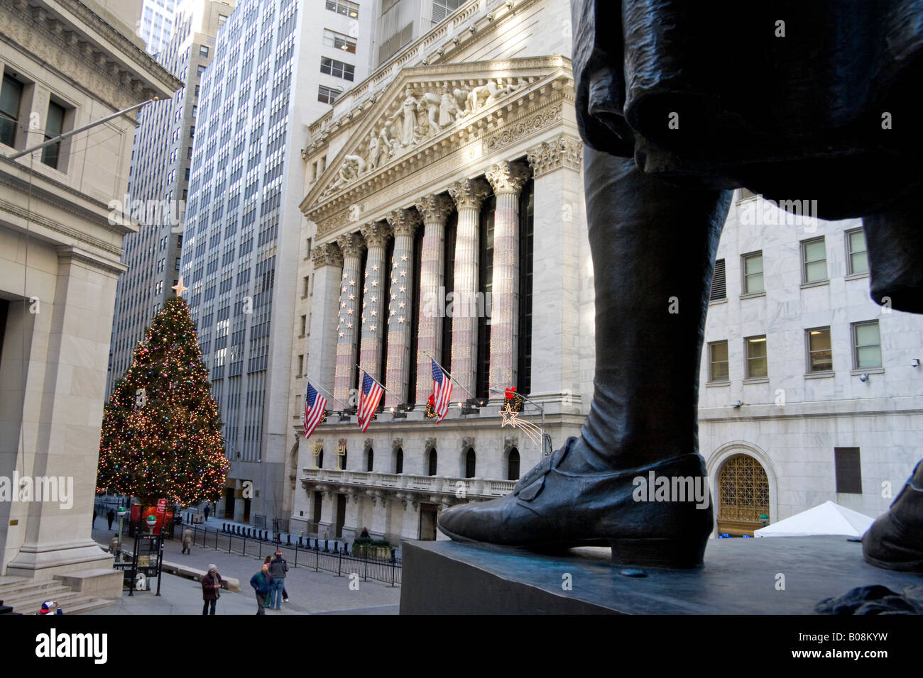Broad street christmas tree hi-res stock photography and images - Alamy