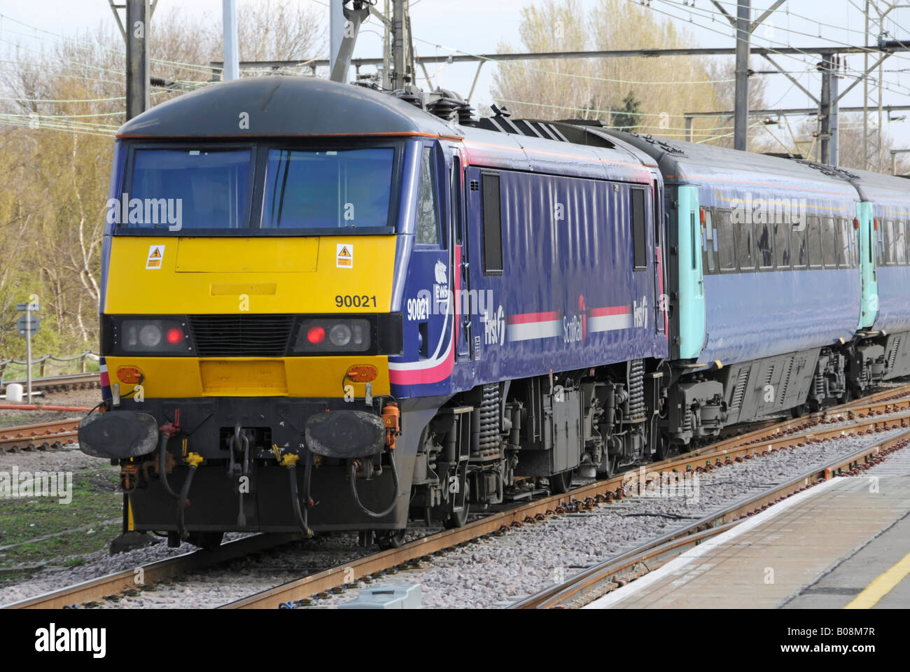 Loco motive hi-res stock photography and images - Alamy