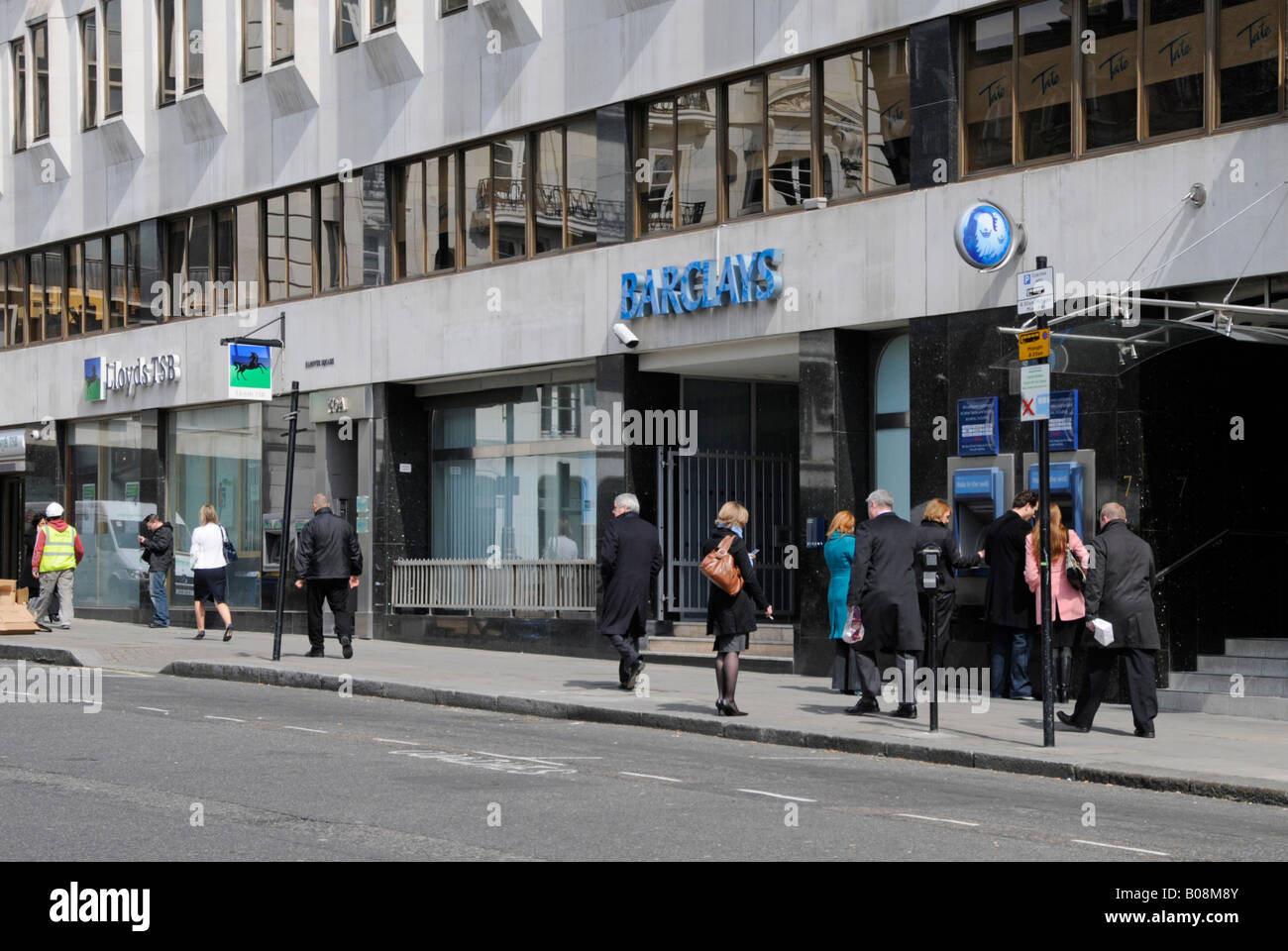 Pavement view of commercial premises hi-res stock photography and ...
