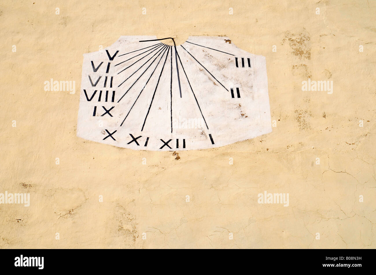 Sundial on house wall hi-res stock photography and images - Alamy