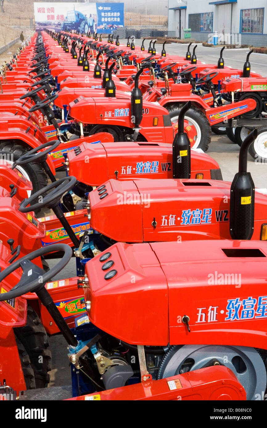 Chinese tractor tractors hi-res stock photography and images - Alamy