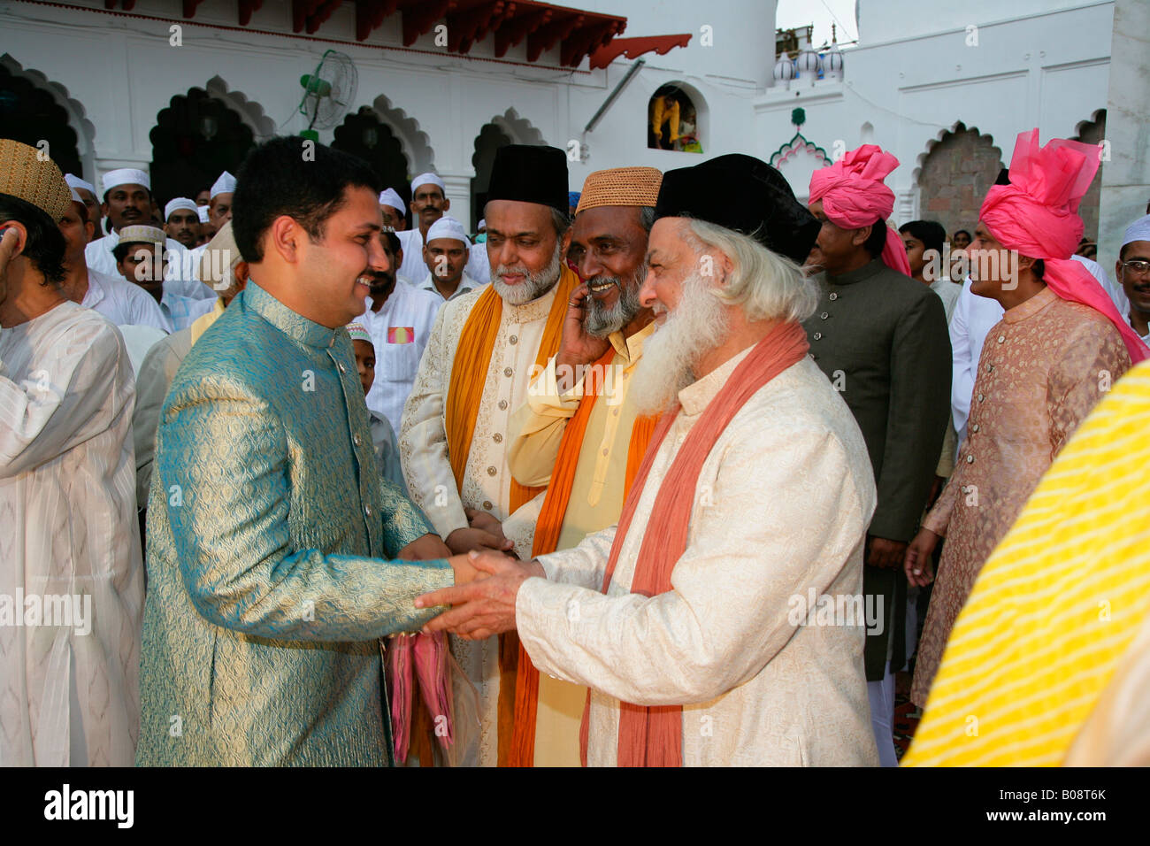 Muslim dignitaries, guests at a Sufi wedding, Sufi shrine, Bareilly, Uttar Pradesh, India, Asia ...