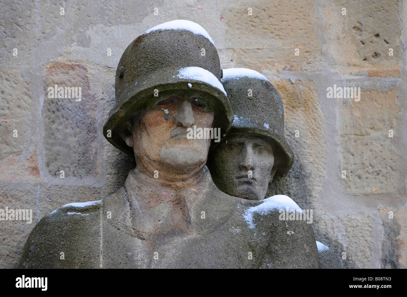 Remembering the fallen soldiers hi-res stock photography and images - Alamy