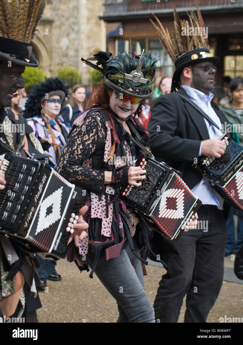 Accordian folk music hi-res stock photography and images - Alamy