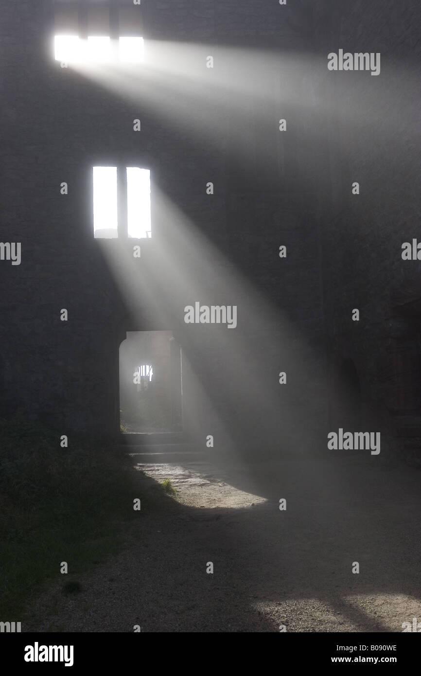 Sunbeams through windows hi-res stock photography and images - Alamy