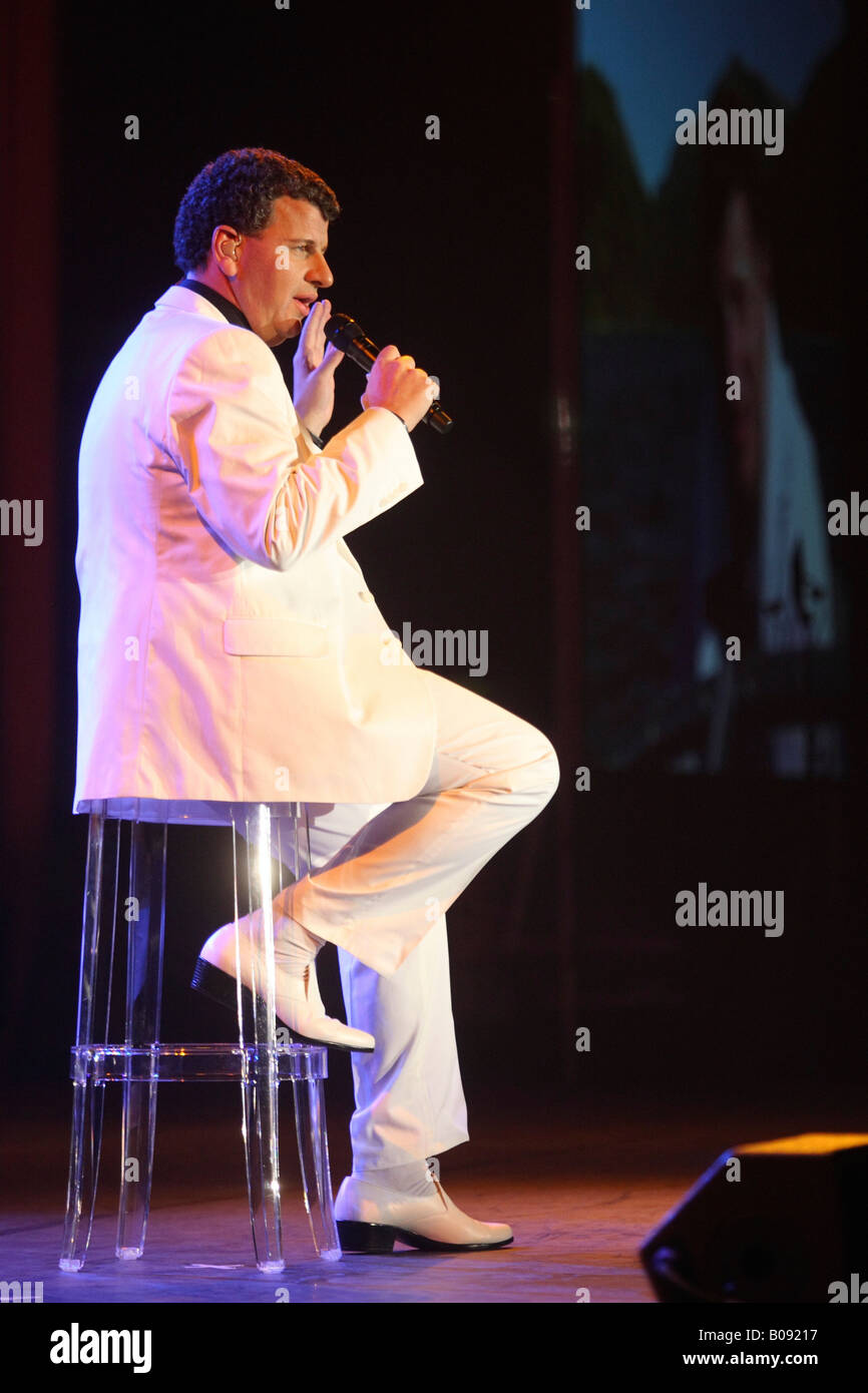 Semino rossi hi-res stock photography and images - Alamy