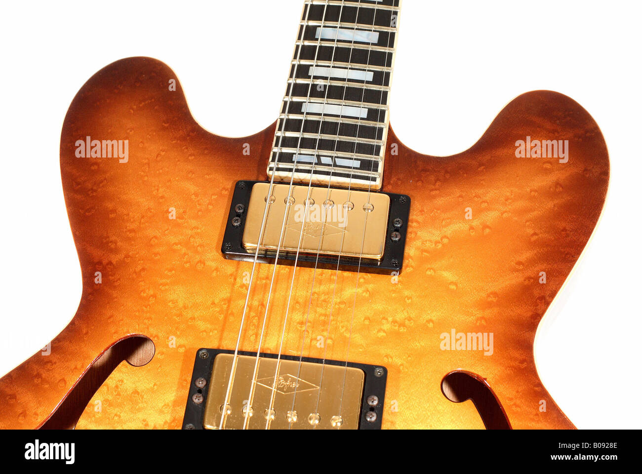 Hofner electric guitar hi-res stock photography and images - Alamy