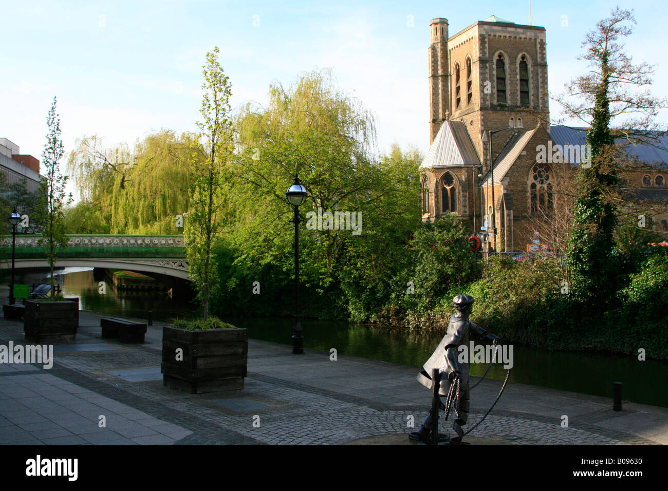 Guildford town centre hi-res stock photography and images - Alamy