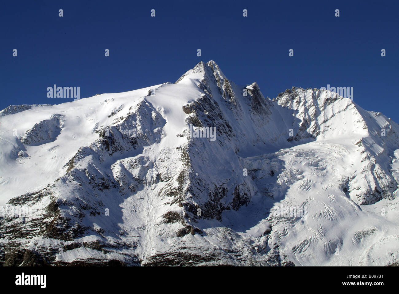 Mt. Grossglockner seen from Franz-Josefs-Hoehe, Glockner Group ...
