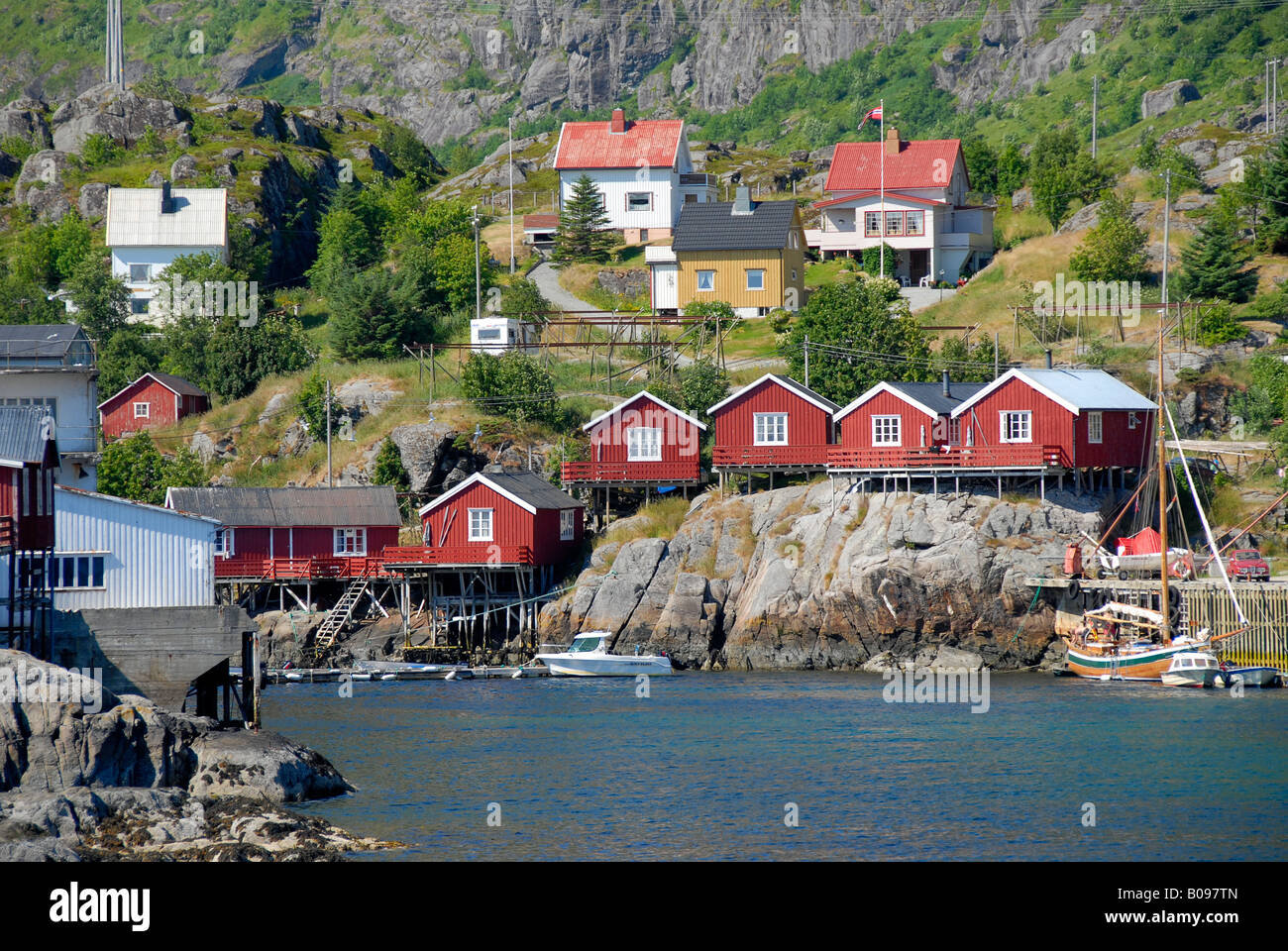 Rote rorbu norwegen hi-res stock photography and images - Alamy